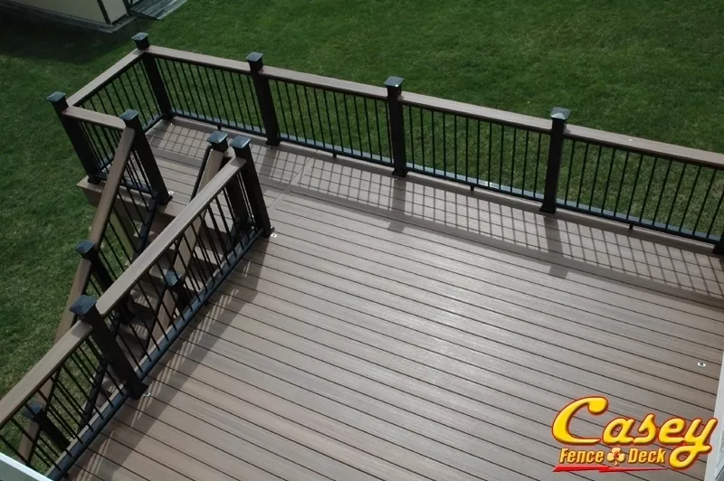 Fiberon Paramount Deck with Fiberon Railing and Bullet Lights